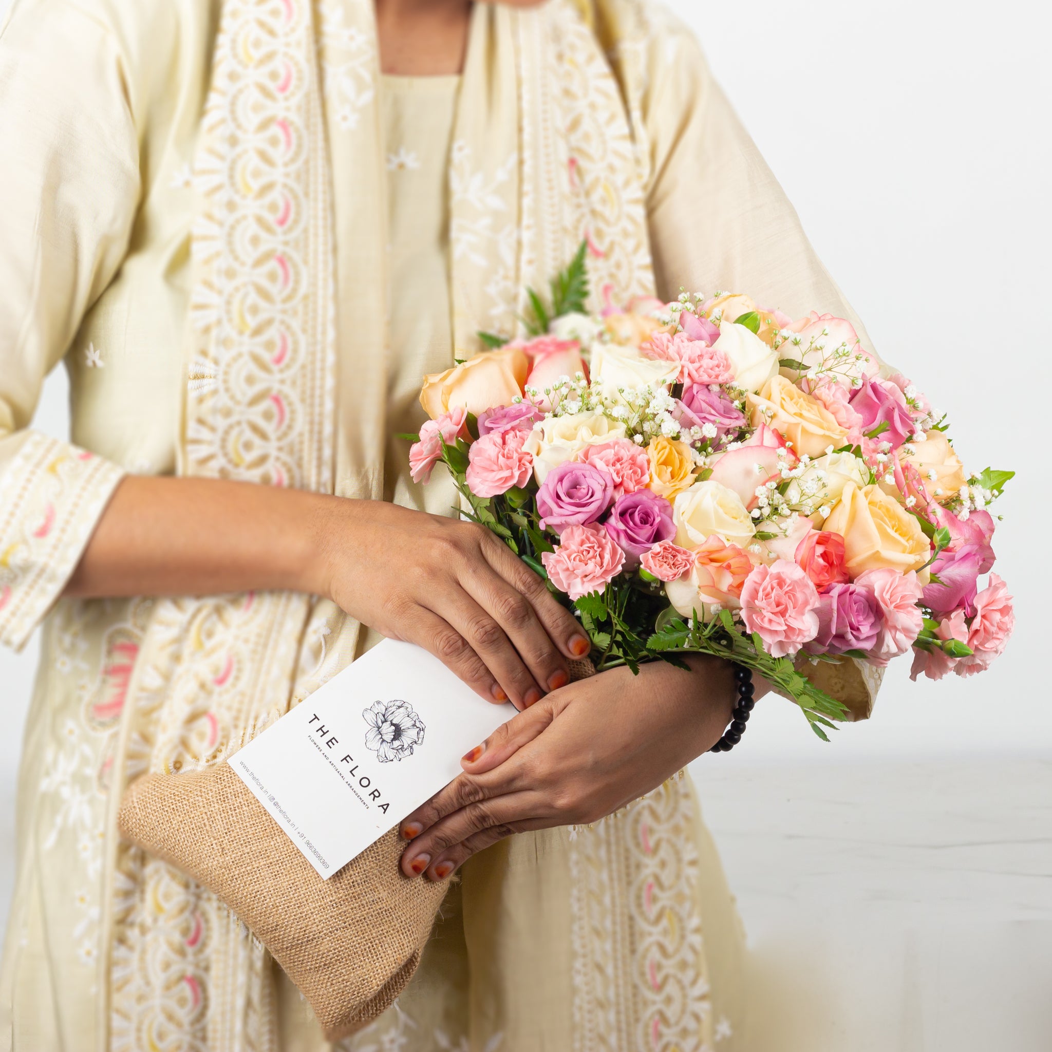 Heartbeat Waltz – Buy Fathers Day Flowers Online | Same Day Delivery in Delhi & Bangalore